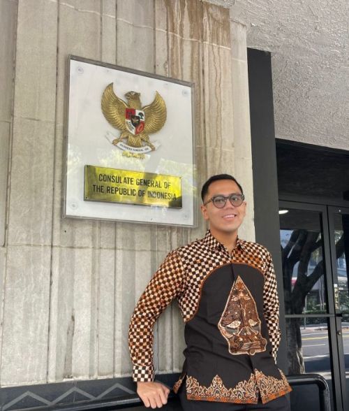 Bernard Singarimbun, IUP Law UNAIR Student and His Experience as an ...