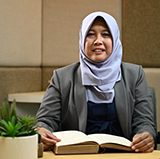 Dr. Indrawati, S.H., LL.M. - Fakultas Hukum Universitas Airlangga